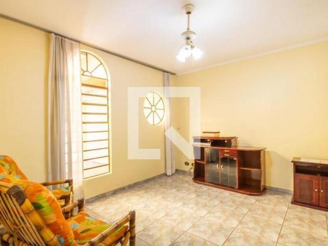 Casa à Venda Quitaúna, 2 Quartos, 180 m2
