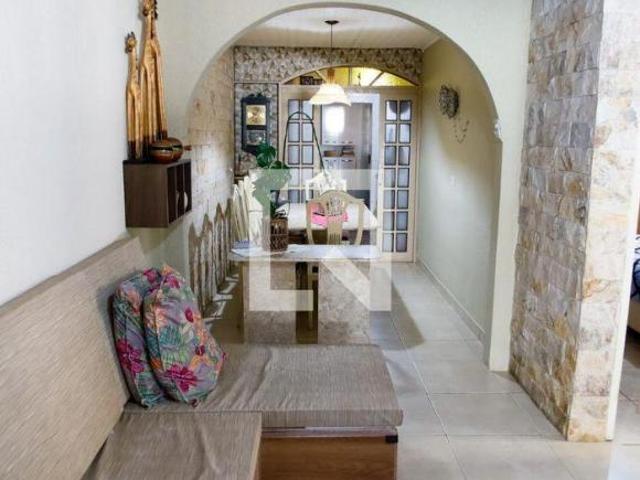 Casa à Venda Quitaúna, 4 Quartos, 154 m² Osasco