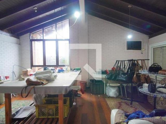 Casa à Venda Rondônia, 3 Quartos, 244 m² Novo Hamburgo