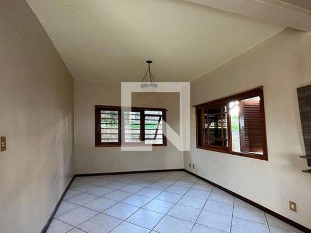 Casa à Venda Rondônia, 3 Quartos, 400 m² Novo Hamburgo