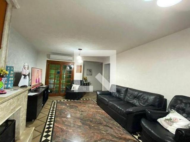 Casa à Venda Rondônia, 5 Quartos, 223 m² Novo Hamburgo