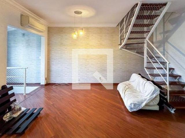 Casa à Venda Raposo Tavares, 3 Quartos, 170 m² São Paulo