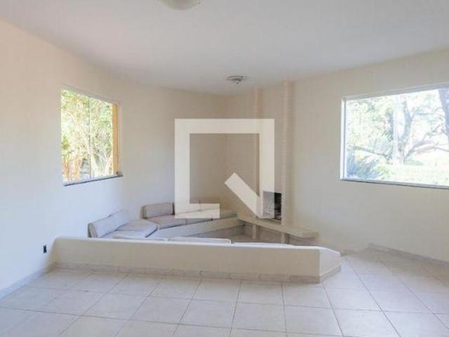 Casa à Venda Retiro das Pedras, 3 Quartos, 210 m² Brumadinho