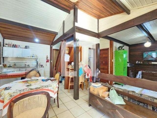 Casa à Venda Retiro do Chalé, 3 Quartos, 243 m² Brumadinho