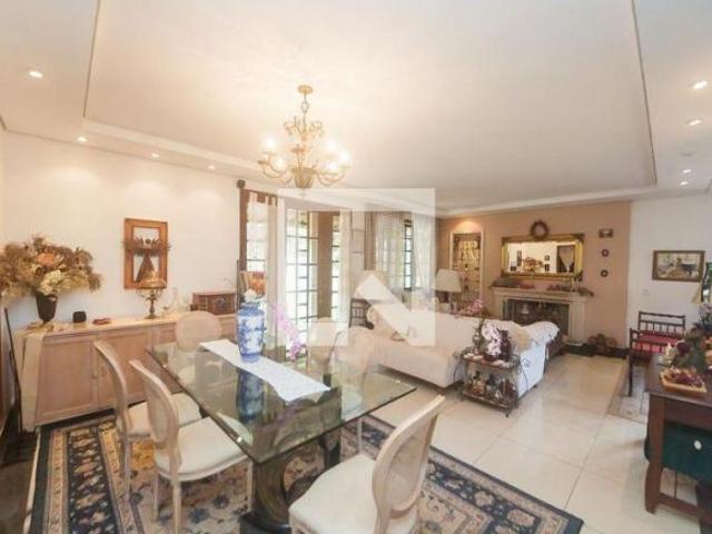 Casa à Venda Retiro do Chalé, 4 Quartos, 3000 m² Brumadinho