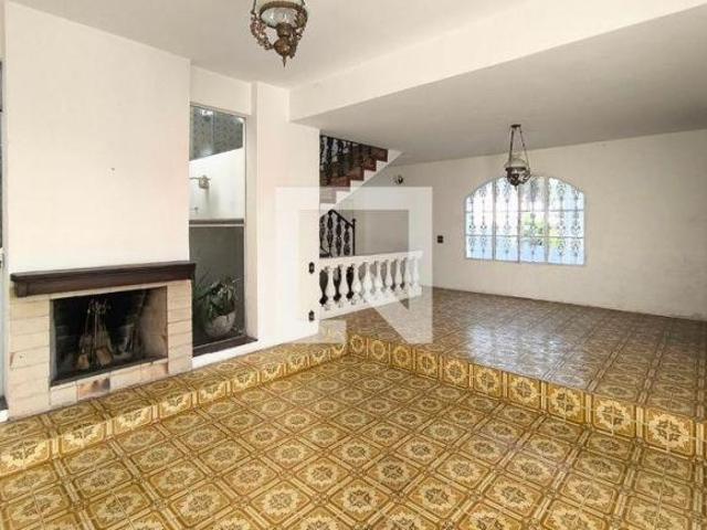 Casa à Venda Retiro, 3 Quartos, 259 m² Jundiaí