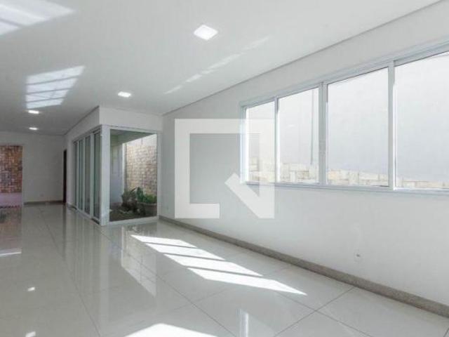 Casa à Venda Retiro, 4 Quartos, 291 m² Nova Lima