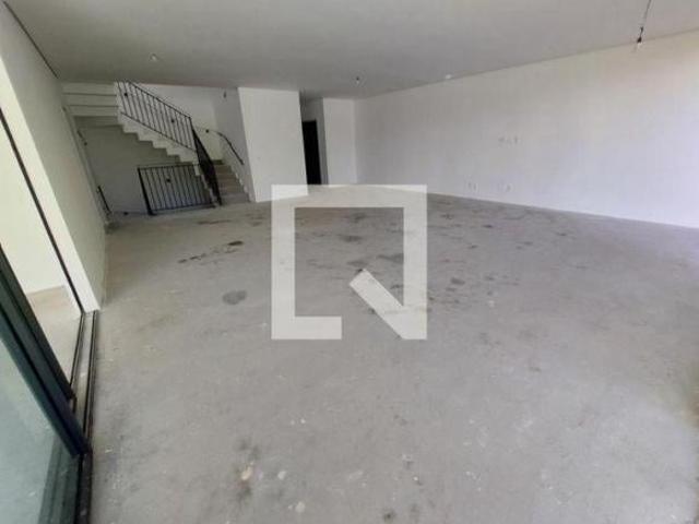 Casa à Venda Real Parque, 4 Quartos, 515 m² São Paulo