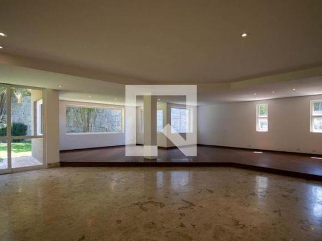 Casa à Venda Real Parque, 4 Quartos, 750 m² São Paulo