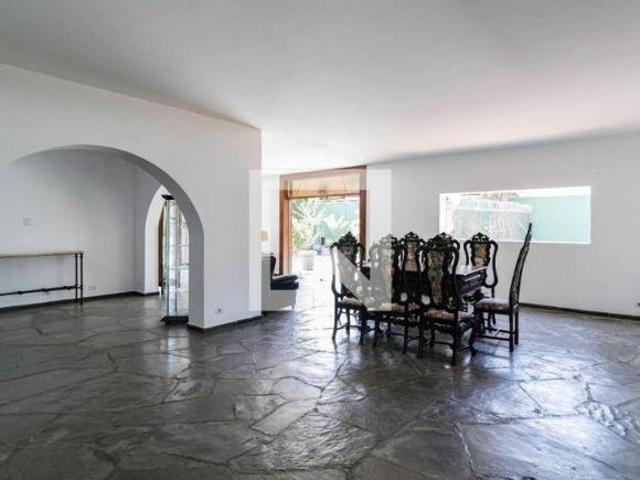 Casa à Venda Real Parque, 5 Quartos, 750 m² São Paulo