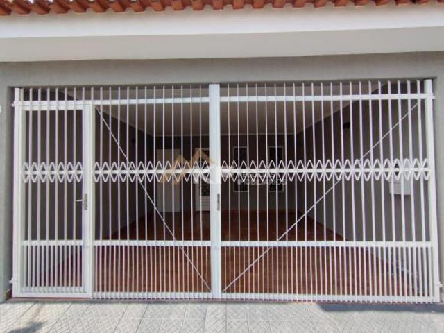 Casa à venda Reformada com 3 Quartos | Edícula no bairro Ipiranga Ribeirão Preto / SP