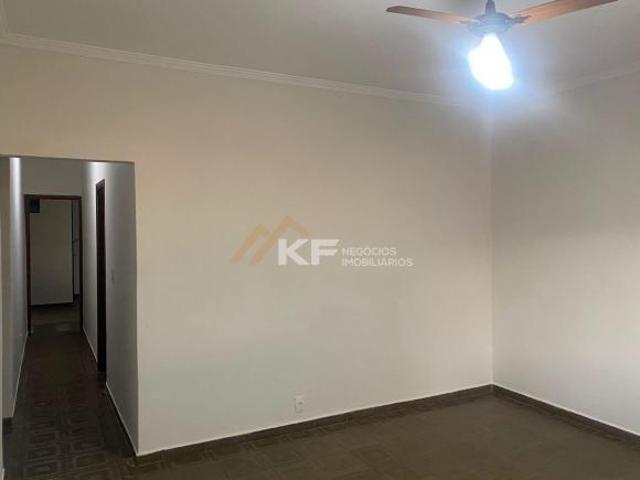 Casa á Venda Reformada 3 Dormitórios com Suíte Quintino Facci I Ribeirão Preto / SP