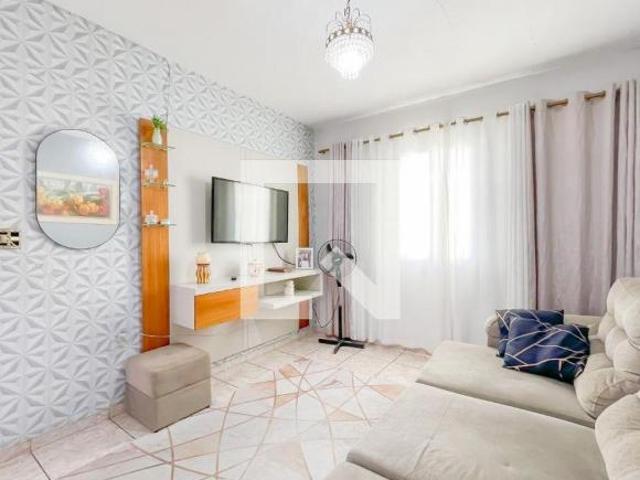 Casa à Venda Remédios, 5 Quartos, 240 m2