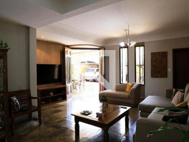 Casa à Venda Renascença, 4 Quartos, 456 m² Belo Horizonte