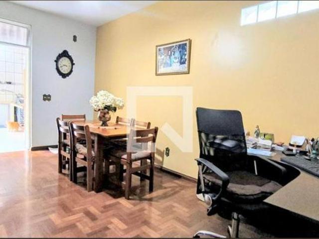 Casa à Venda Renascença, 6 Quartos, 400 m² Belo Horizonte