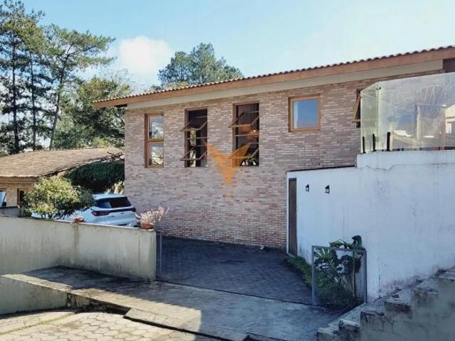Casa à venda, Residencial Embaúba Carapicuíba/SP 3 Quartos 1 Suíte 2 Banheiros 2 Vagas