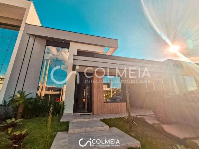 Casa à venda Residencial Milano com 3 suítes e Piscina Indaiatuba SP