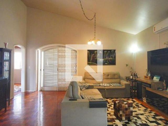 Casa à Venda Rincão, 4 Quartos, 320 m² Novo Hamburgo