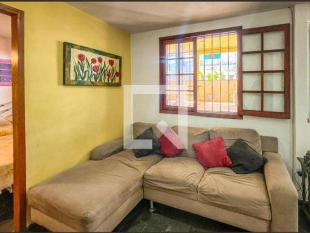 Casa à Venda Rio Bonito, 4 Quartos, 105 m² São Paulo