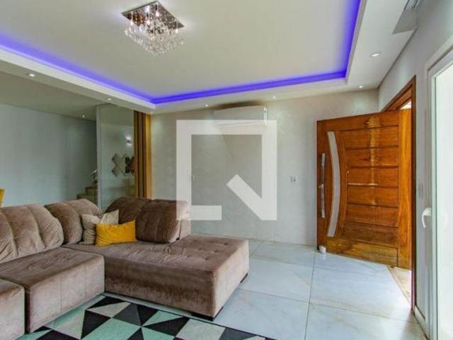 Casa à Venda Rio Branco, 4 Quartos, 300 m² Canoas