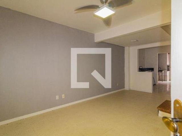 Casa à Venda Rio Branco, 2 Quartos, 120 m² Canoas