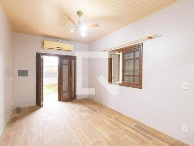 Casa à Venda Rio Branco, 2 Quartos, 197 m² Canoas