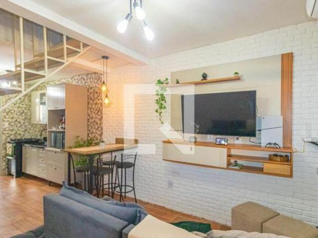 Casa à Venda Rio Branco, 2 Quartos, 45 m² Canoas