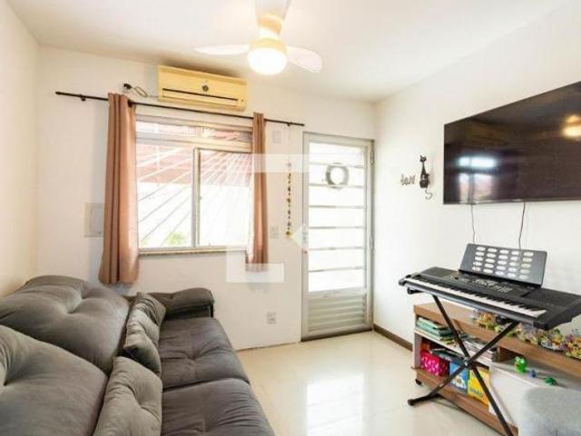 Casa à Venda Rio Branco, 2 Quartos, 60 m² Canoas