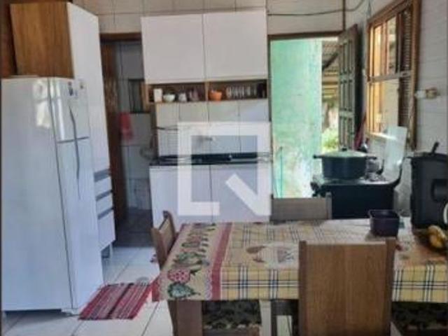 Casa à Venda Rio Branco, 2 Quartos, 60 m² Canoas