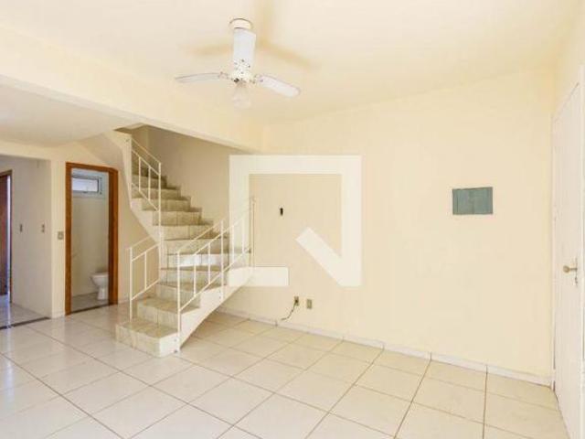 Casa à Venda Rio Branco, 2 Quartos, 70 m² Canoas