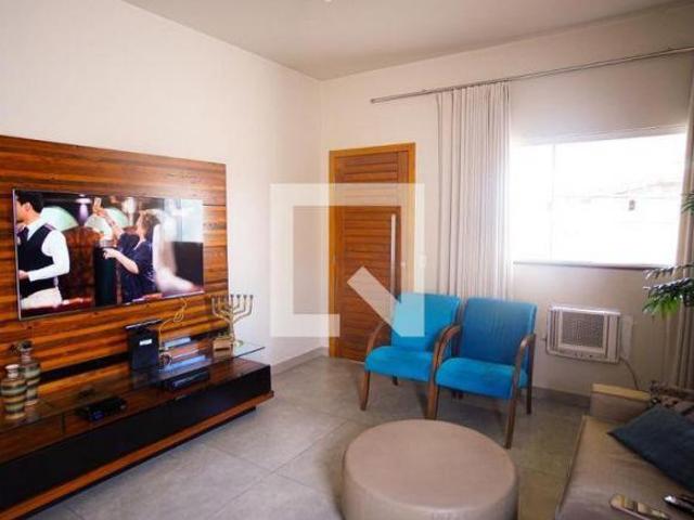 Casa à Venda Rio Branco, 3 Quartos, 235 m² Belo Horizonte