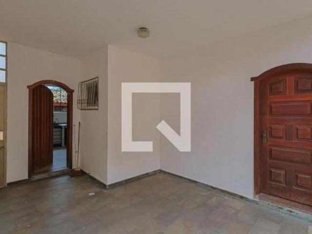 Casa à Venda Rio Branco, 3 Quartos, 257 m² Belo Horizonte