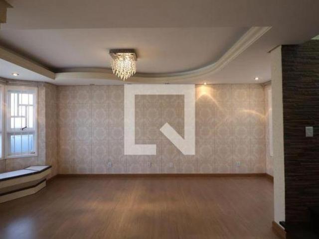 Casa à Venda Rio Branco, 3 Quartos, 270 m² Canoas