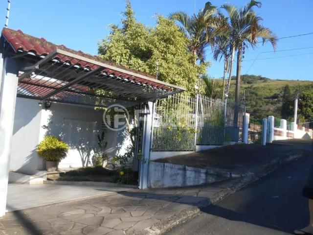Casa à venda Rua Clarinda Antunes da Silva Bueno, Agronomia Porto Alegre