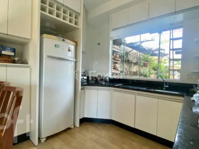 Casa à venda Rua Porto Alegre, Praia de Fora Palhoça