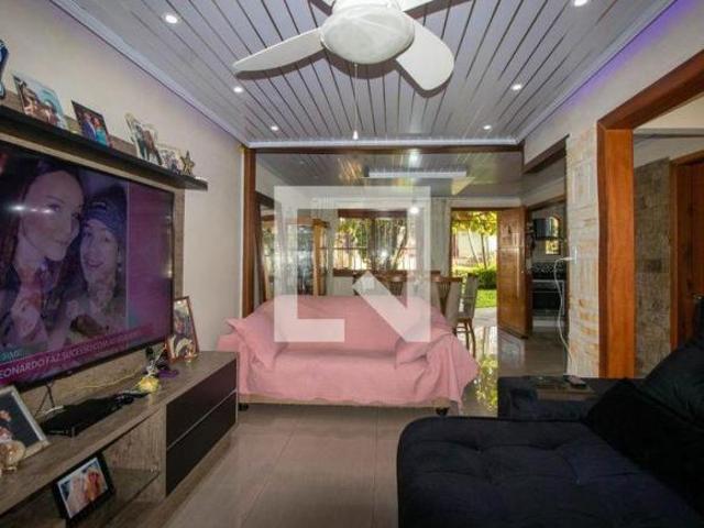 Casa à Venda Rubem Berta, 3 Quartos, 160 m² Porto Alegre