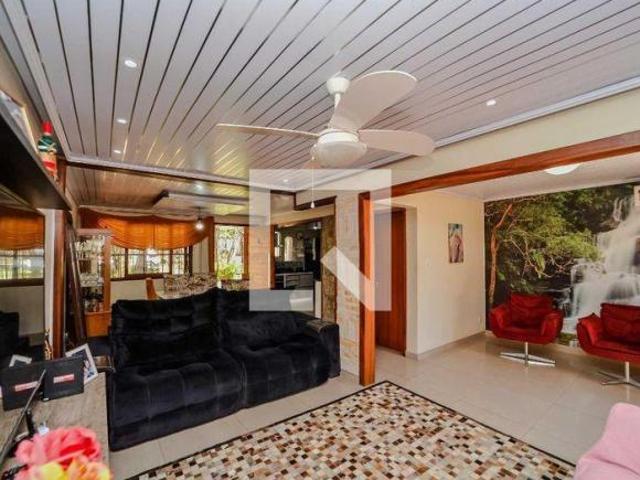 Casa à Venda Rubem Berta, 3 Quartos, 170 m² Porto Alegre