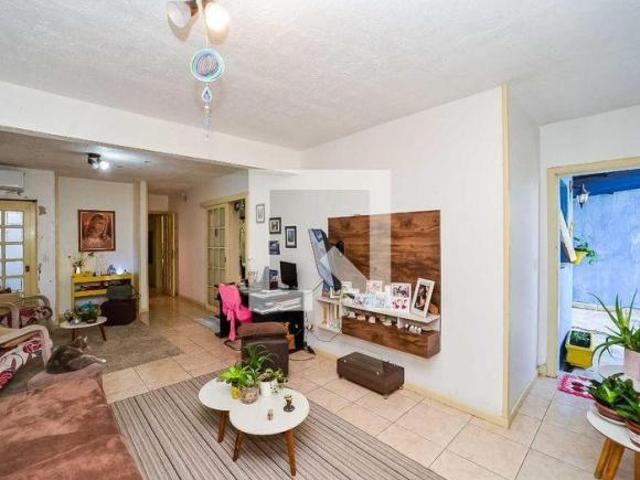 Casa à Venda Rubem Berta, 3 Quartos, 200 m² Porto Alegre