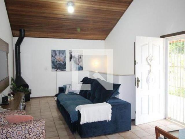 Casa à Venda Rubem Berta, 2 Quartos, 100 m² Porto Alegre