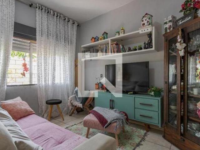 Casa à Venda Rubem Berta, 2 Quartos, 100 m² Porto Alegre