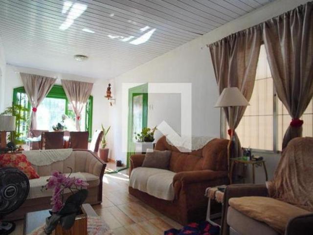 Casa à Venda Rubem Berta, 4 Quartos, 170 m² Porto Alegre