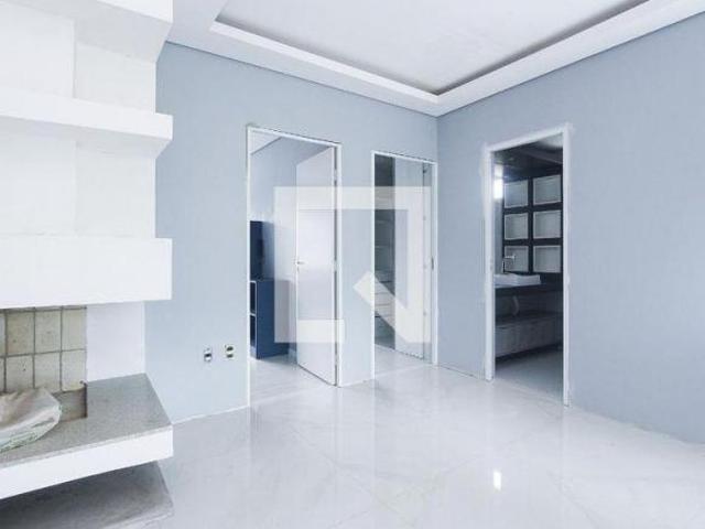 Casa à Venda Rubem Berta, 4 Quartos, 200 m² Porto Alegre