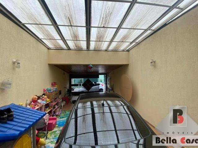Casa a venda totalmente reformada com quintal e Churrasqueira