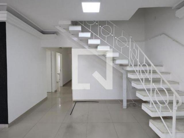 Casa à Venda Tatuapé, 6 Quartos, 221 m² São Paulo