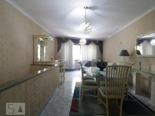 Casa à Venda Tatuapé, 2 Quartos, 180 m2