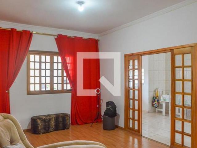 Casa à Venda Taboão, 2 Quartos, 150 m2