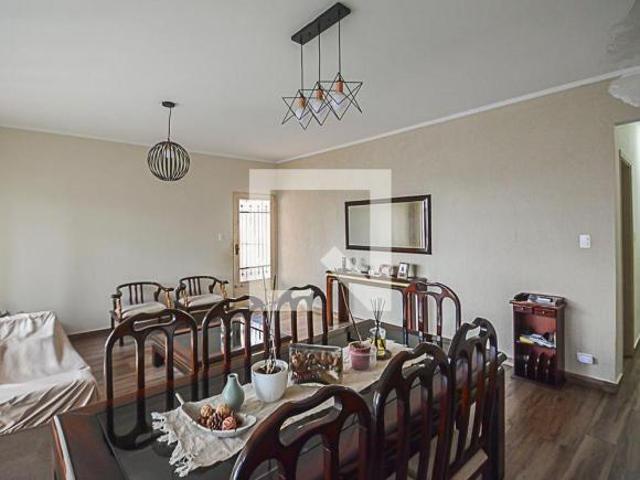Casa à Venda Taboão, 3 Quartos, 500 m2