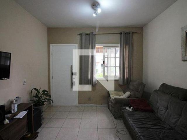 Casa à Venda Taboão, 3 Quartos, 105 m2