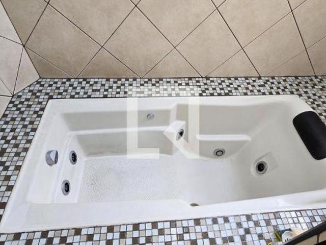 Casa à Venda Taboão, 3 Quartos, 211 m2