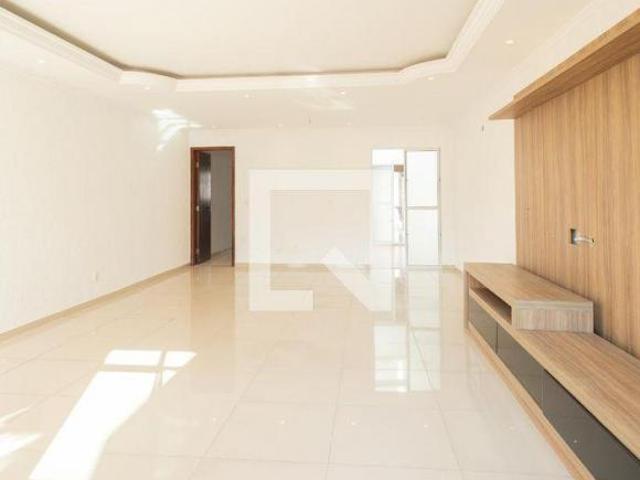 Casa à Venda Taboão, 3 Quartos, 252 m² São Bernardo do Campo